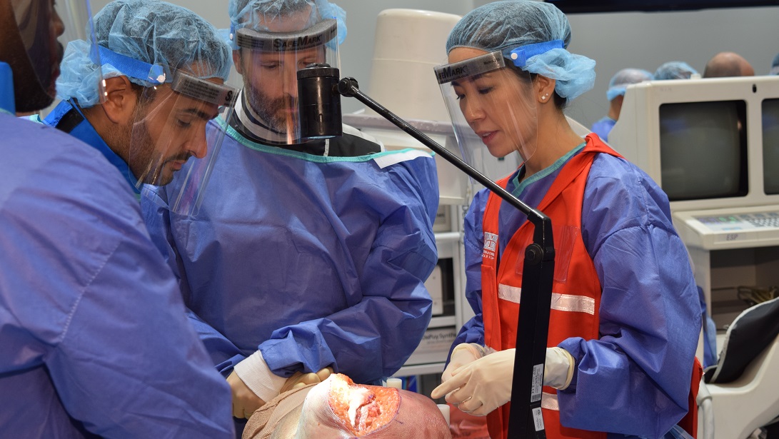 AAOS Total Hip Arthroplasty - American Academy of Orthopaedic Surgeons